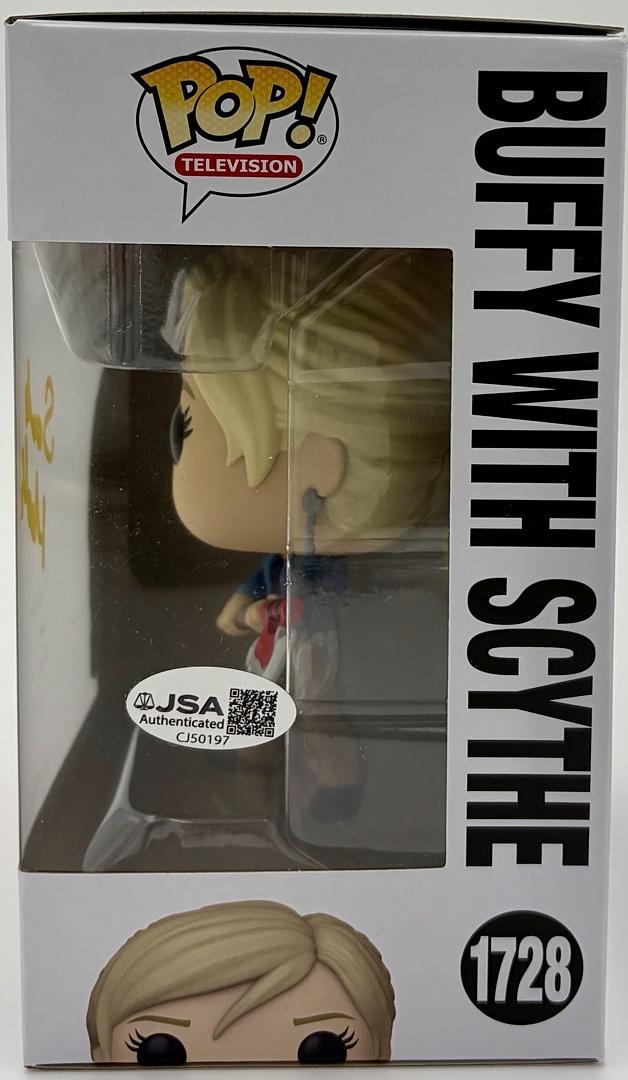 Sarah Michelle Gellar signed "Buffy" Funko #1728 (Buffy the Vampire Sl ...